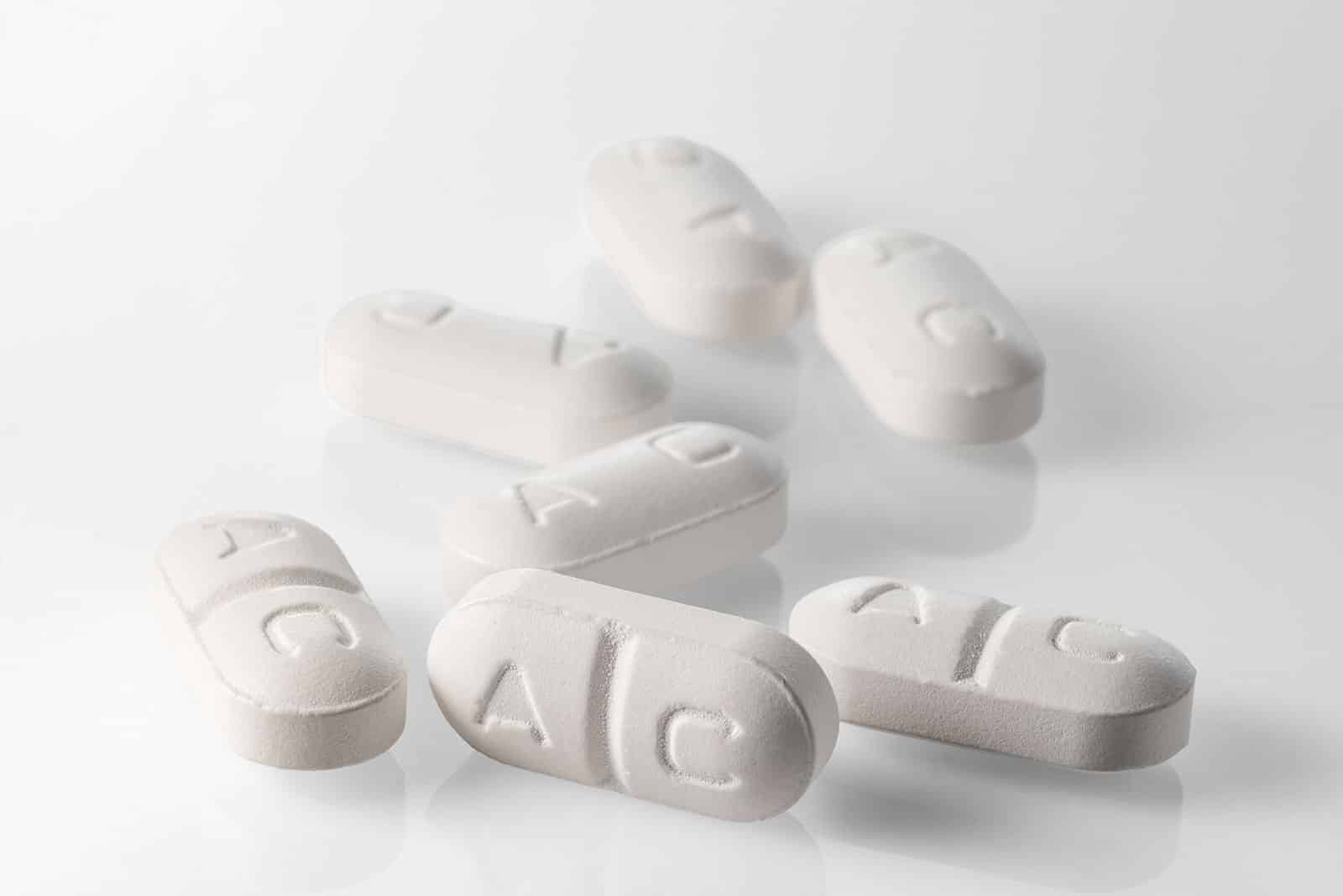 Amoxicillin and Alcohol: The Truth About Mixing Them - Long Island ...